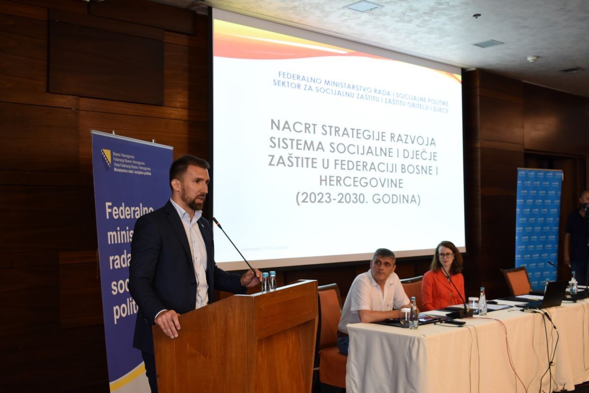 Vlada Federacije Bosne i Hercegovine | FMRSP: Strategija za reforme sistema socijalne i dječije ...